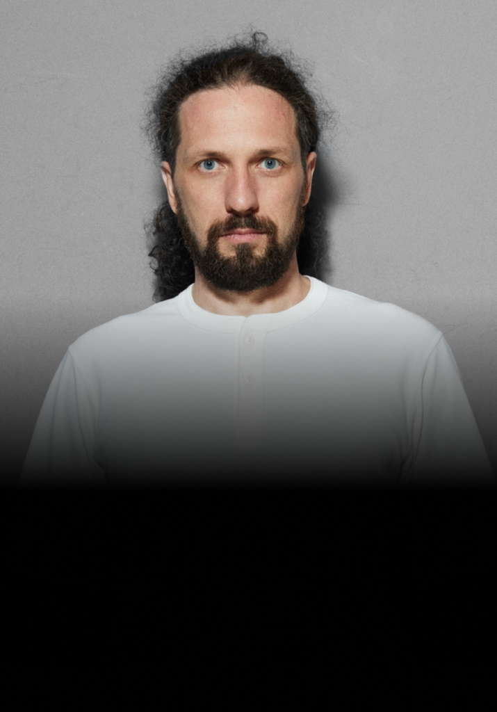 Карьера - CARELY